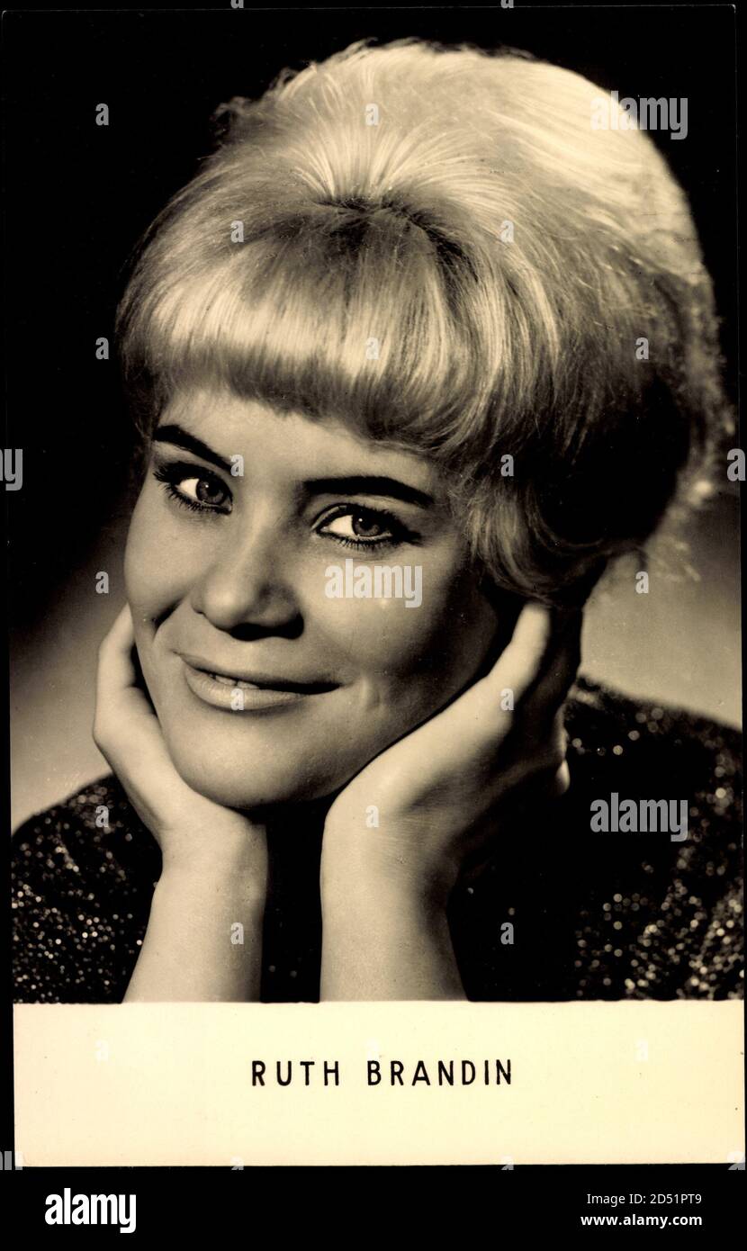 Schauspielerin Ruth Brandin, Portrait, Frisur | usage worldwide Stock ...