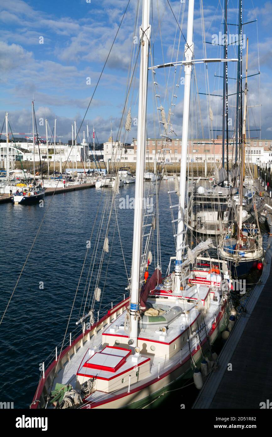 Brest marina hi-res stock photography and images - Alamy