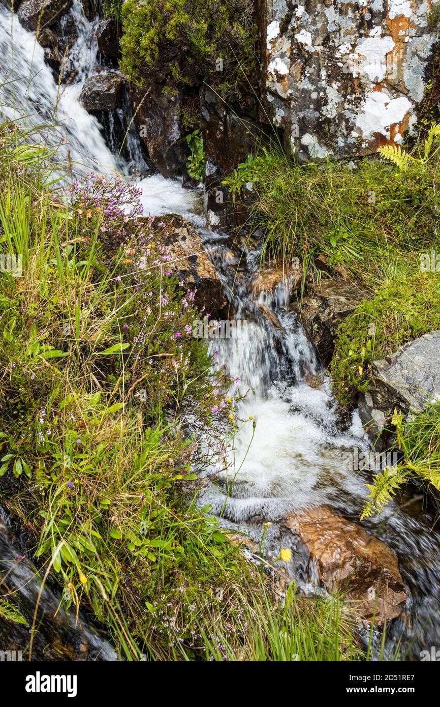 Side of a mountain hi-res stock photography and images - Alamy
