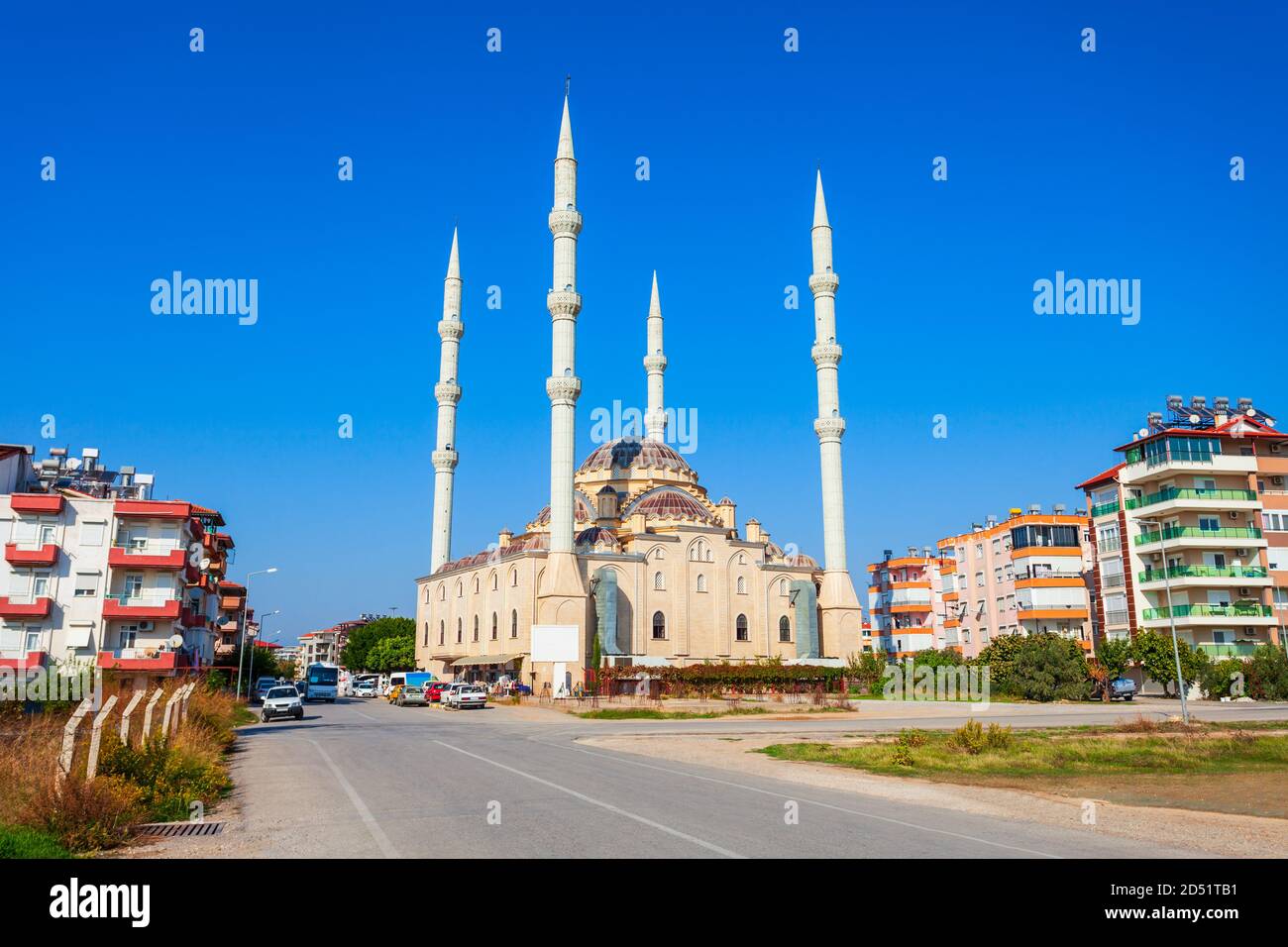 Merkez Kulliye Cami or Manavgat Central Mosque is the largest mosque in ...