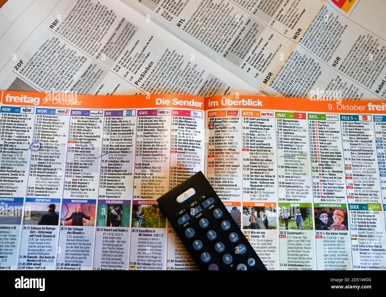 Tv program list hi-res stock photography and images - Alamy