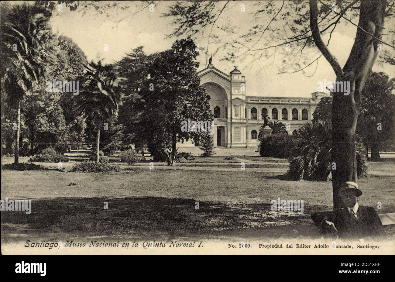 Santiago in Chile, Museo Nacional en la Quinta Normal I., Mann auf ...