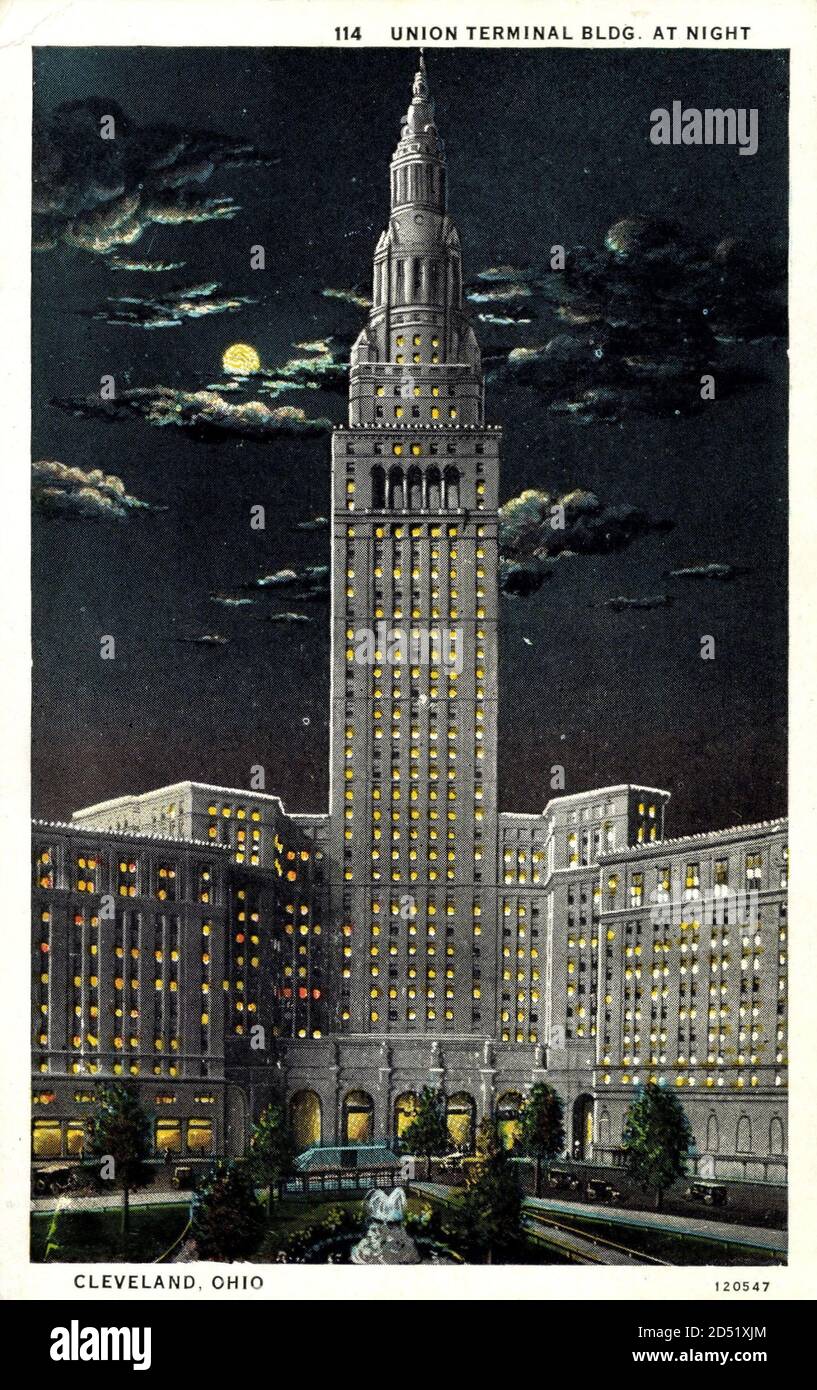 Cleveland Ohio, Union Terminal Building at Night, Fountain | usage ...