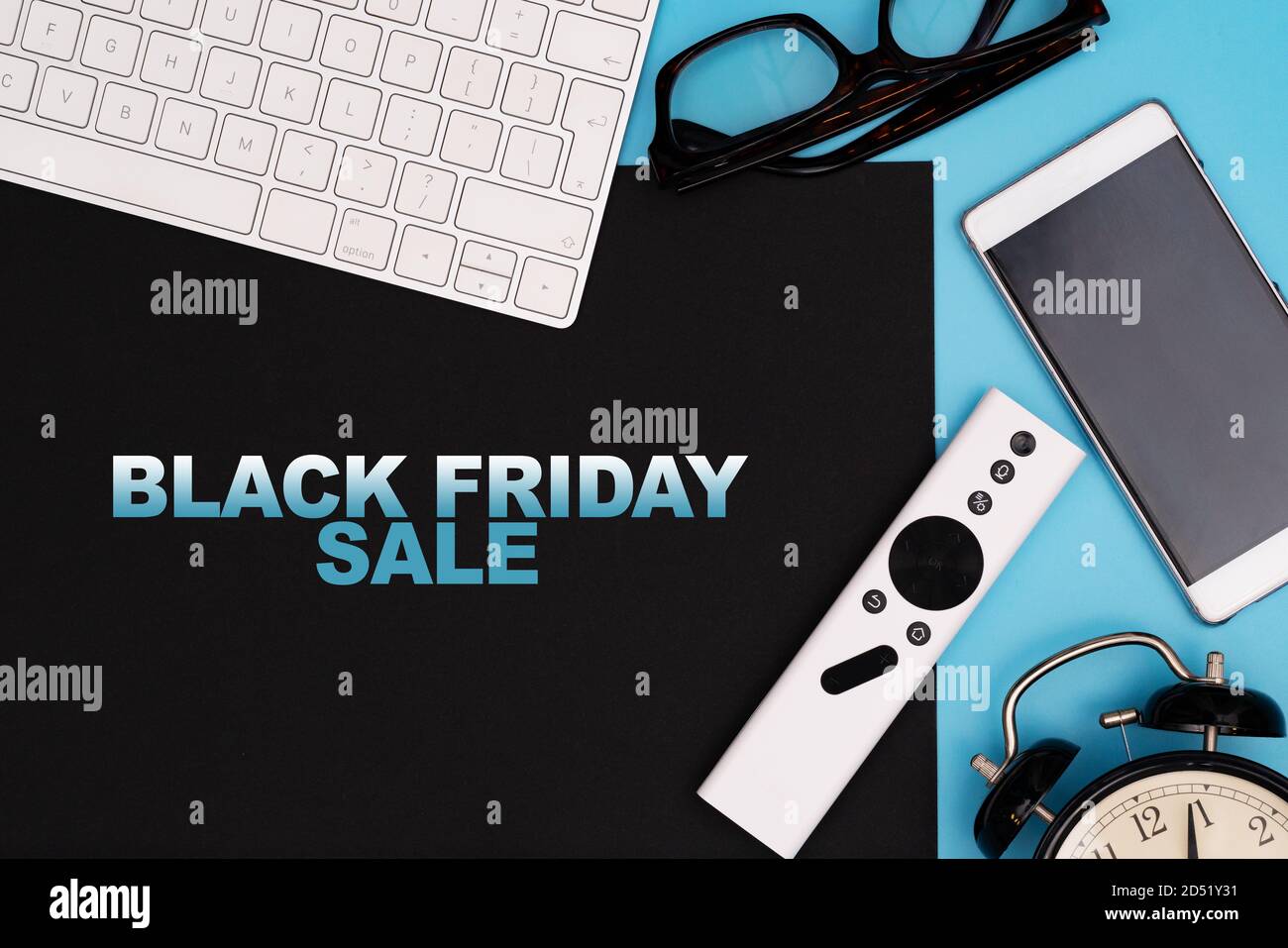 Electronic device on black hi-res stock photography and images - Alamy