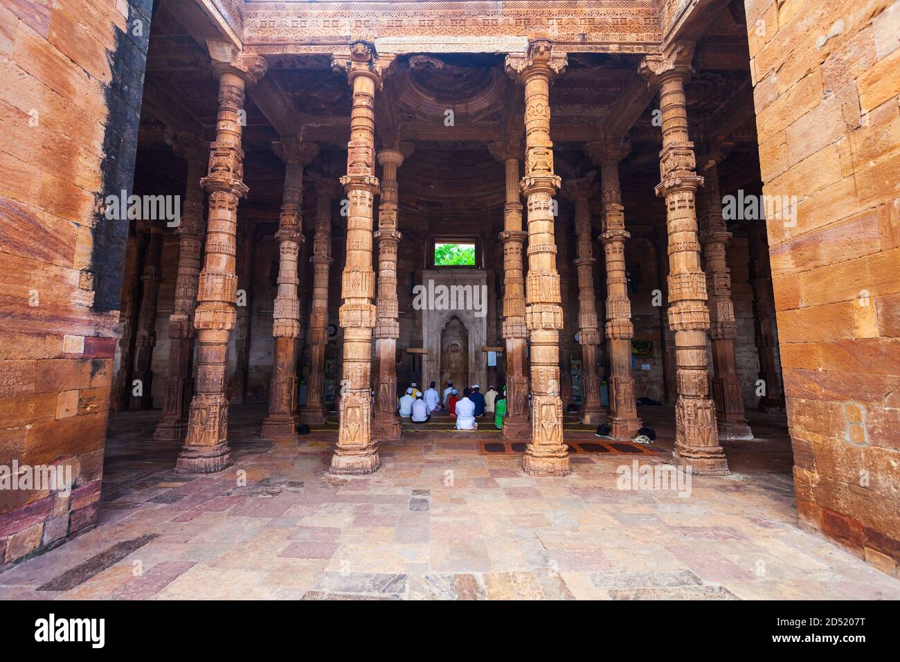 Adhai Din Ka Jhonpra is one of the oldest mosques in India, located in ...
