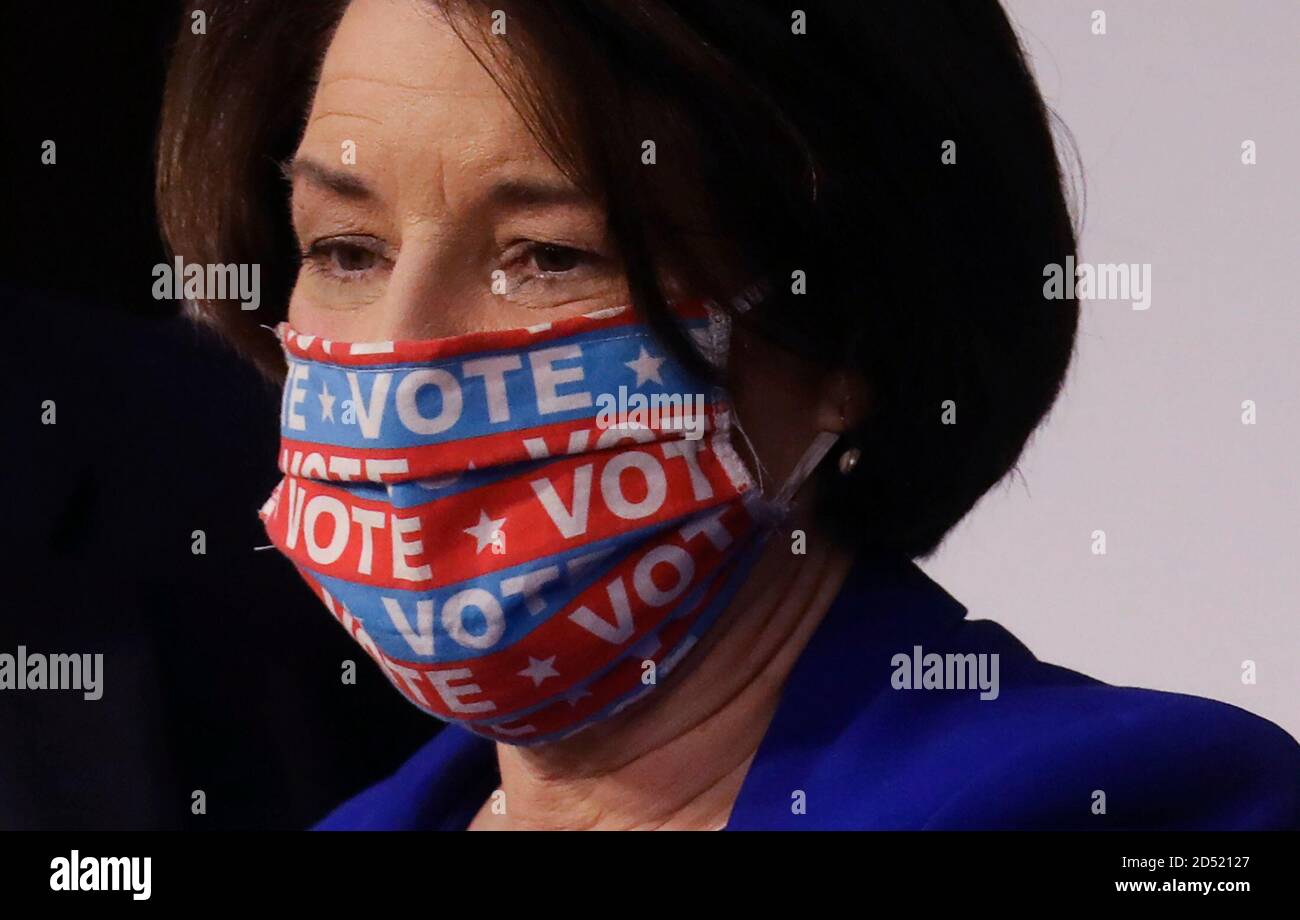 Leah Mask High Resolution Stock Photography and Images - Alamy