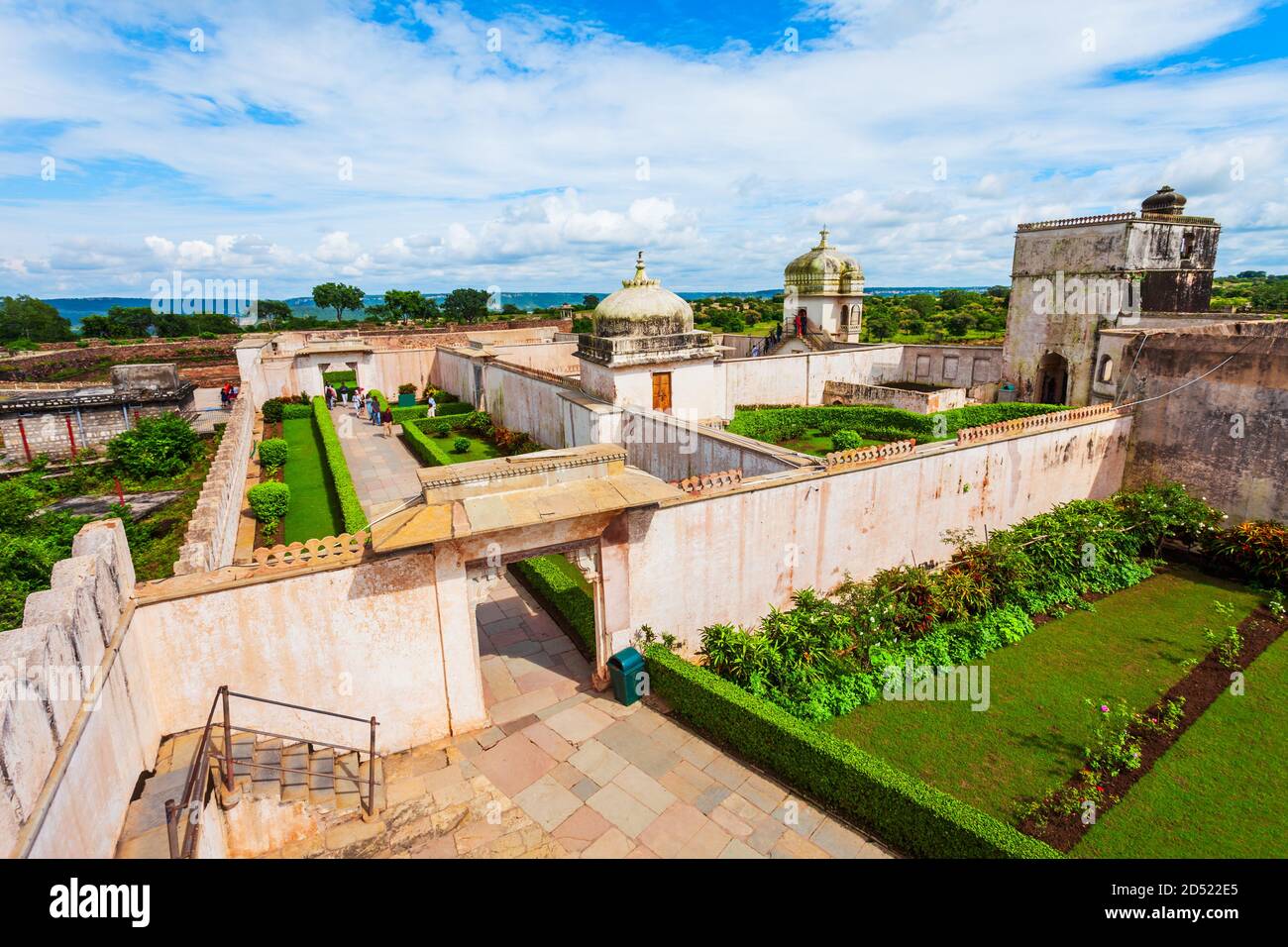 Maharani shri padmini palace hi-res stock photography and images - Alamy
