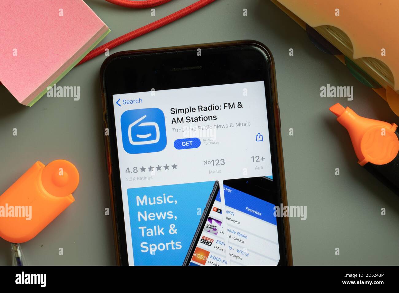 New York, USA - 29 September 2020: Simple Radio mobile app logo on ...