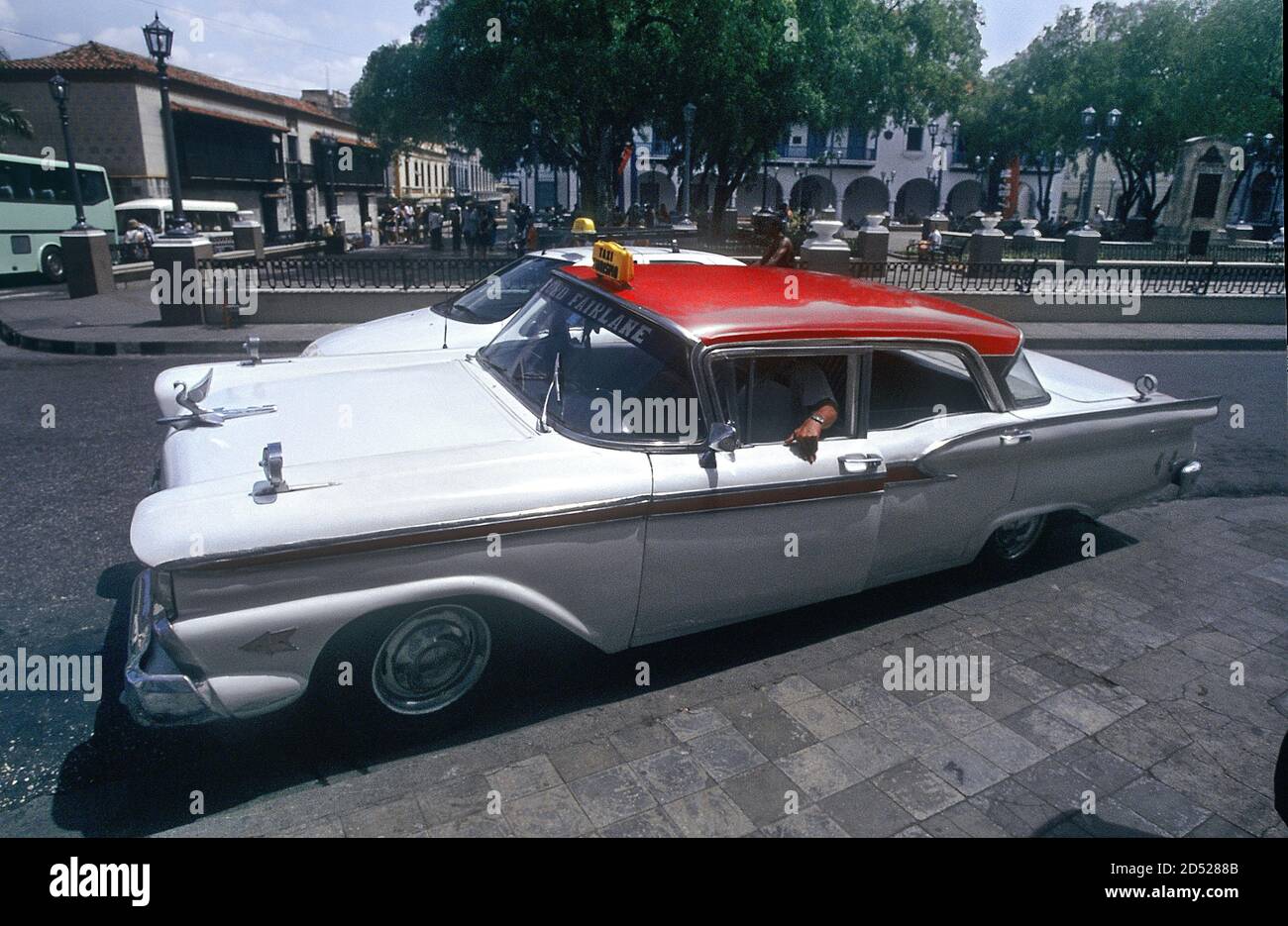 1956 ford fairlane cuba hi-res stock photography and images - Alamy