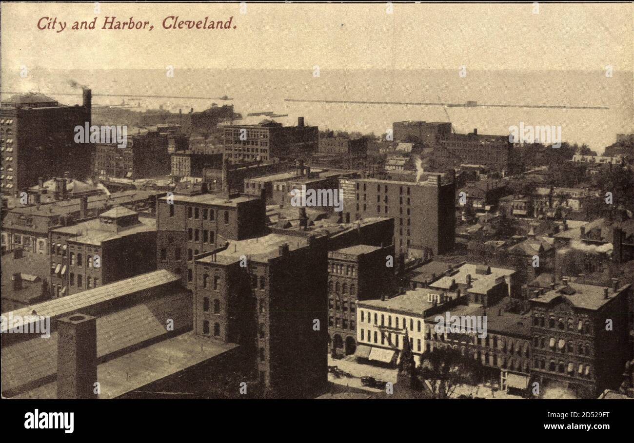 Cleveland Ohio USA, general view of the City and Harbour | usage ...