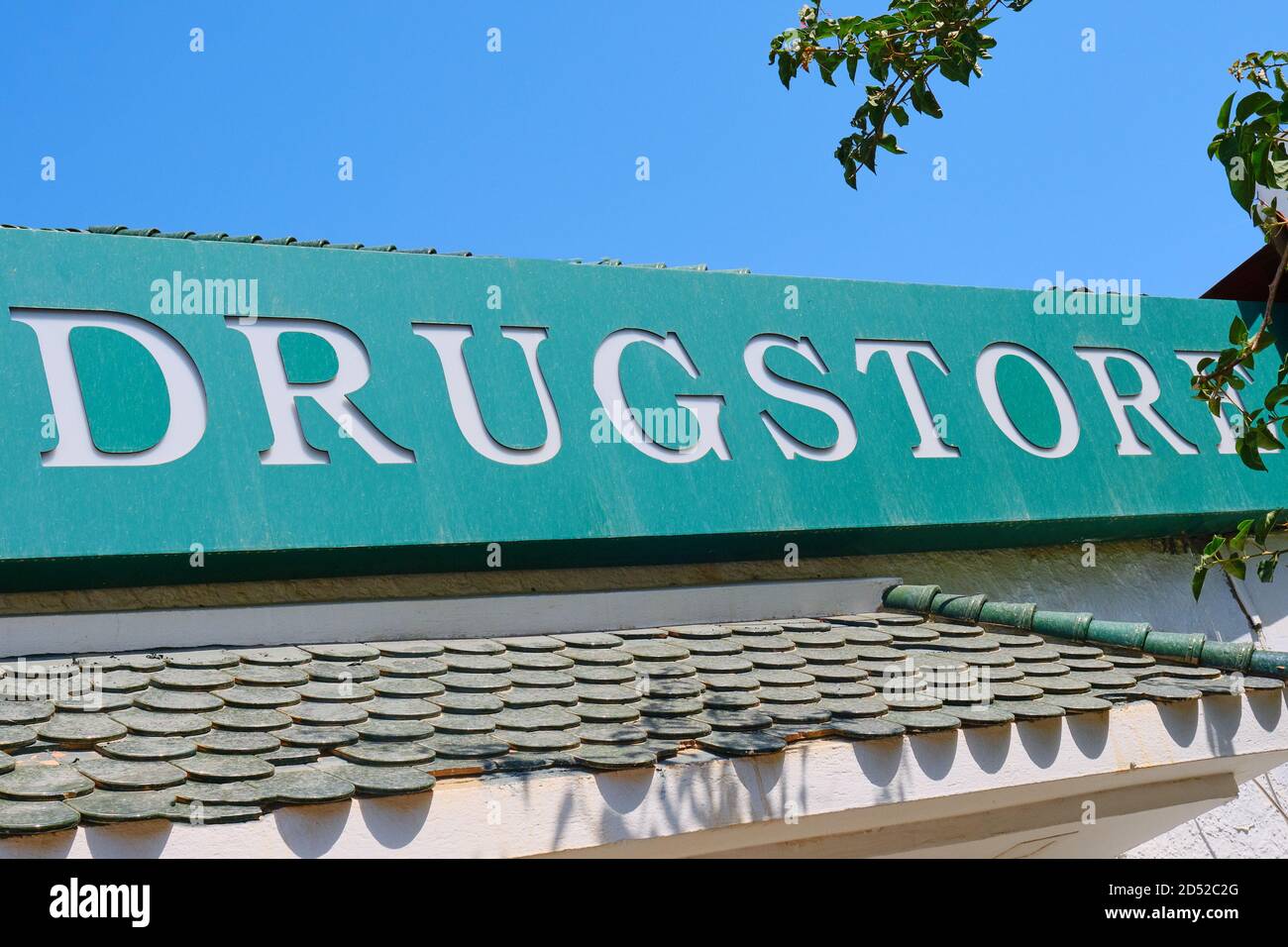 Vintage drug store sign hi-res stock photography and images - Alamy