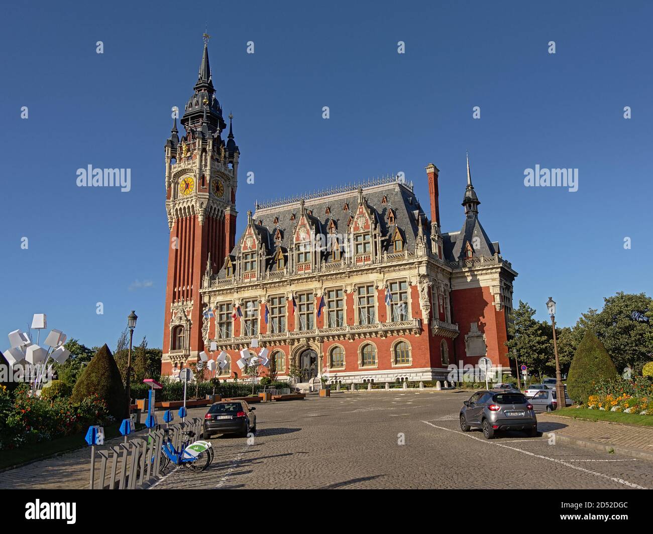 Flemish revival architecture hi-res stock photography and images - Alamy