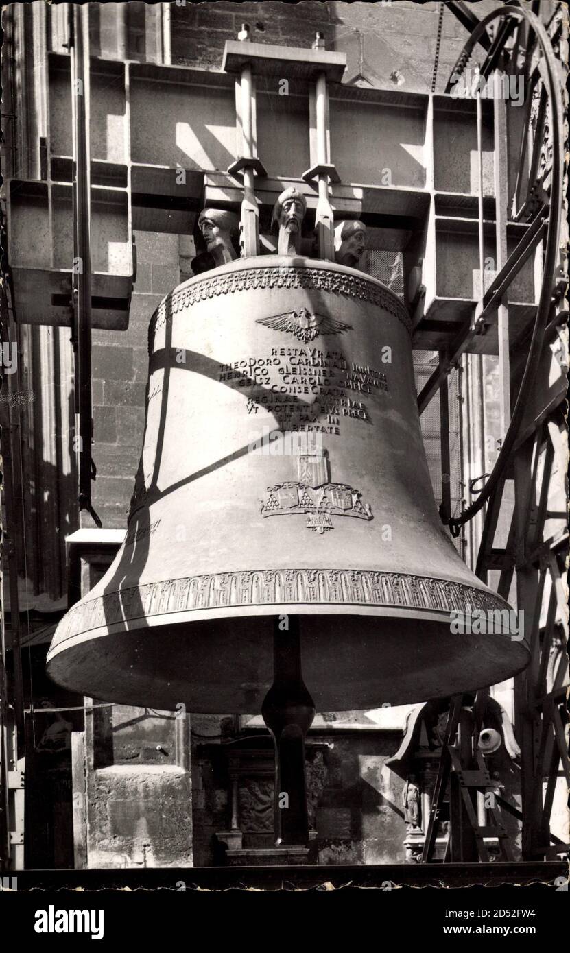 Wien Innere Stadt, Stephansdom, Die Pummerin, Glocke | usage worldwide ...