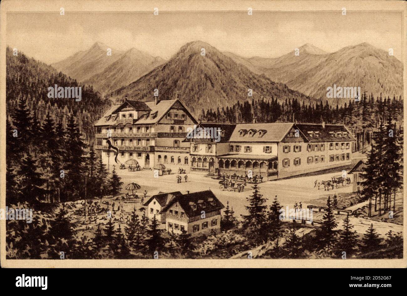 Ammerwald Tirol, Blick auf das Alpenhotel in Gebirgslandschaft | usage ...