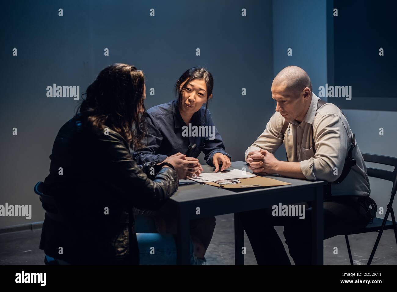 Criminal interrogation room hi-res stock photography and images - Alamy
