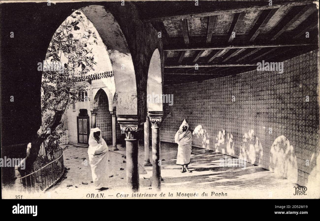Oran Algerien, Cour interieure de la Mosquee du Pacha, Säulengang ...