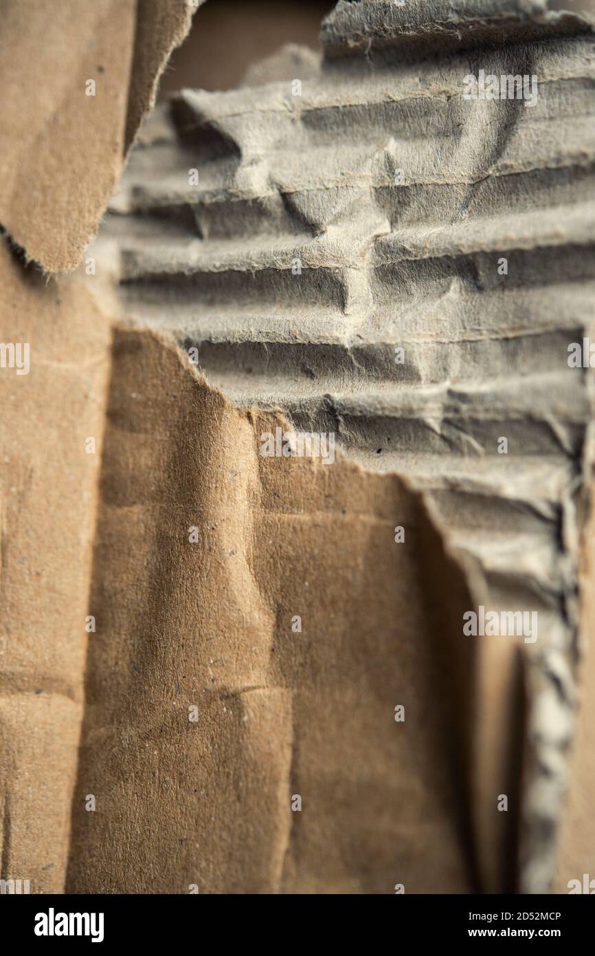 Damaged cardboard box hi-res stock photography and images - Alamy