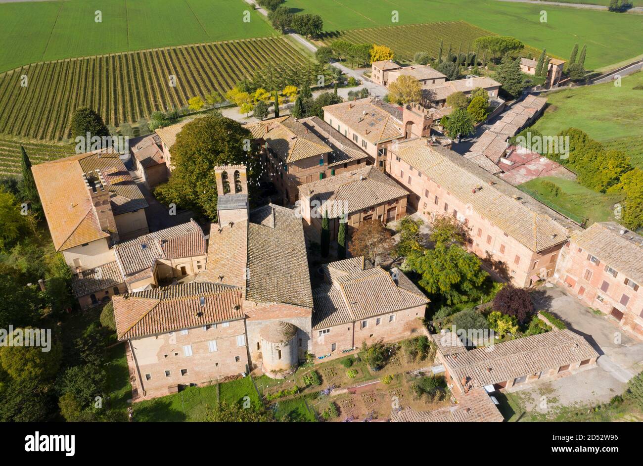 Lucignano aerial hi-res stock photography and images - Alamy