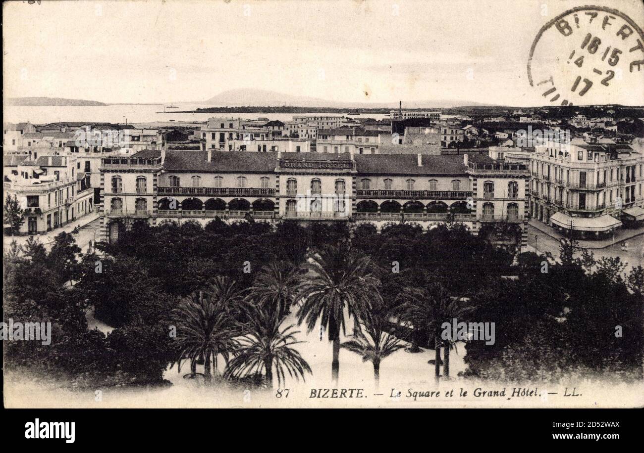 Bizerte Tunesien, Le Square et le Grand Hotel, Palmen, Häuser, Straße ...