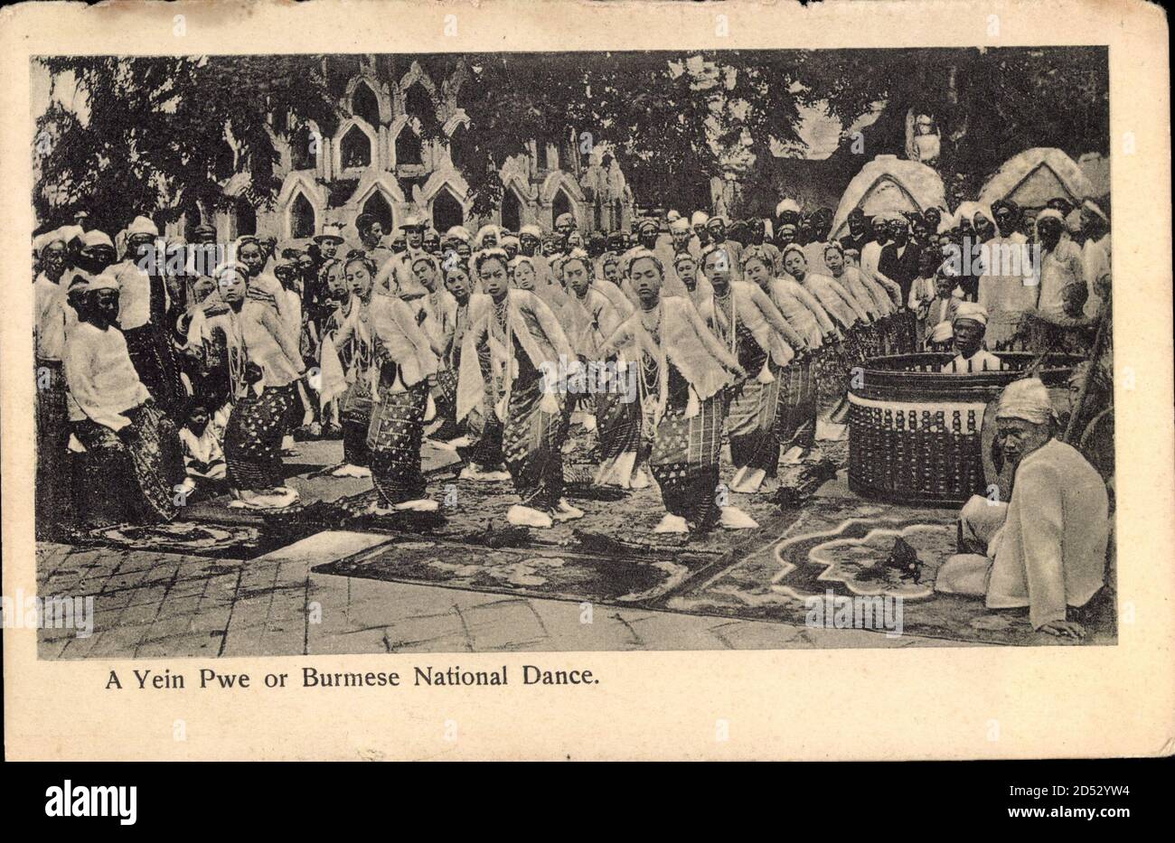 Myanmar Burma, A Yein Pwe, National Dance, Tanz | usage worldwide Stock ...