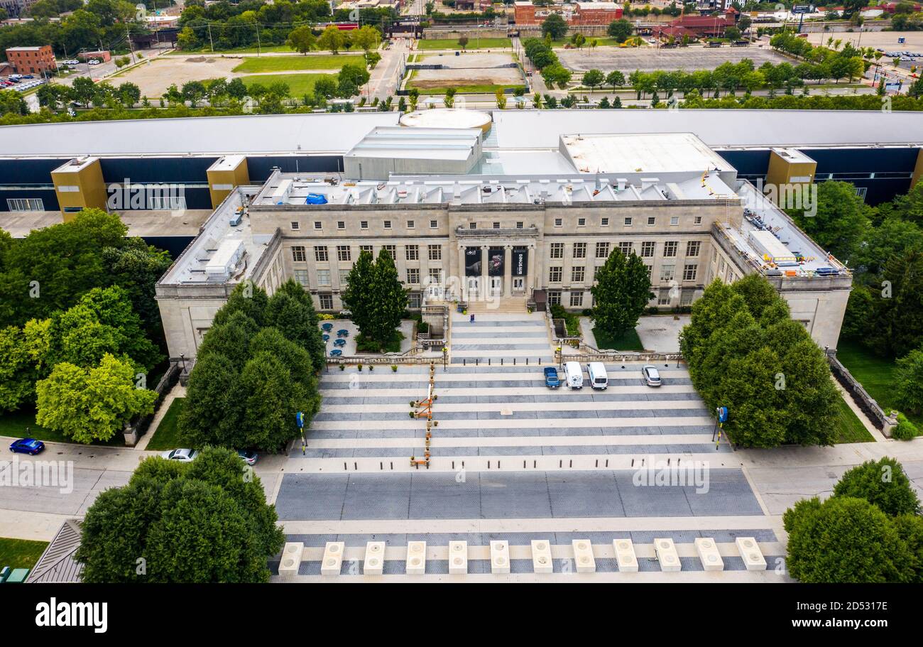 Building of the science center hi-res stock photography and images - Alamy