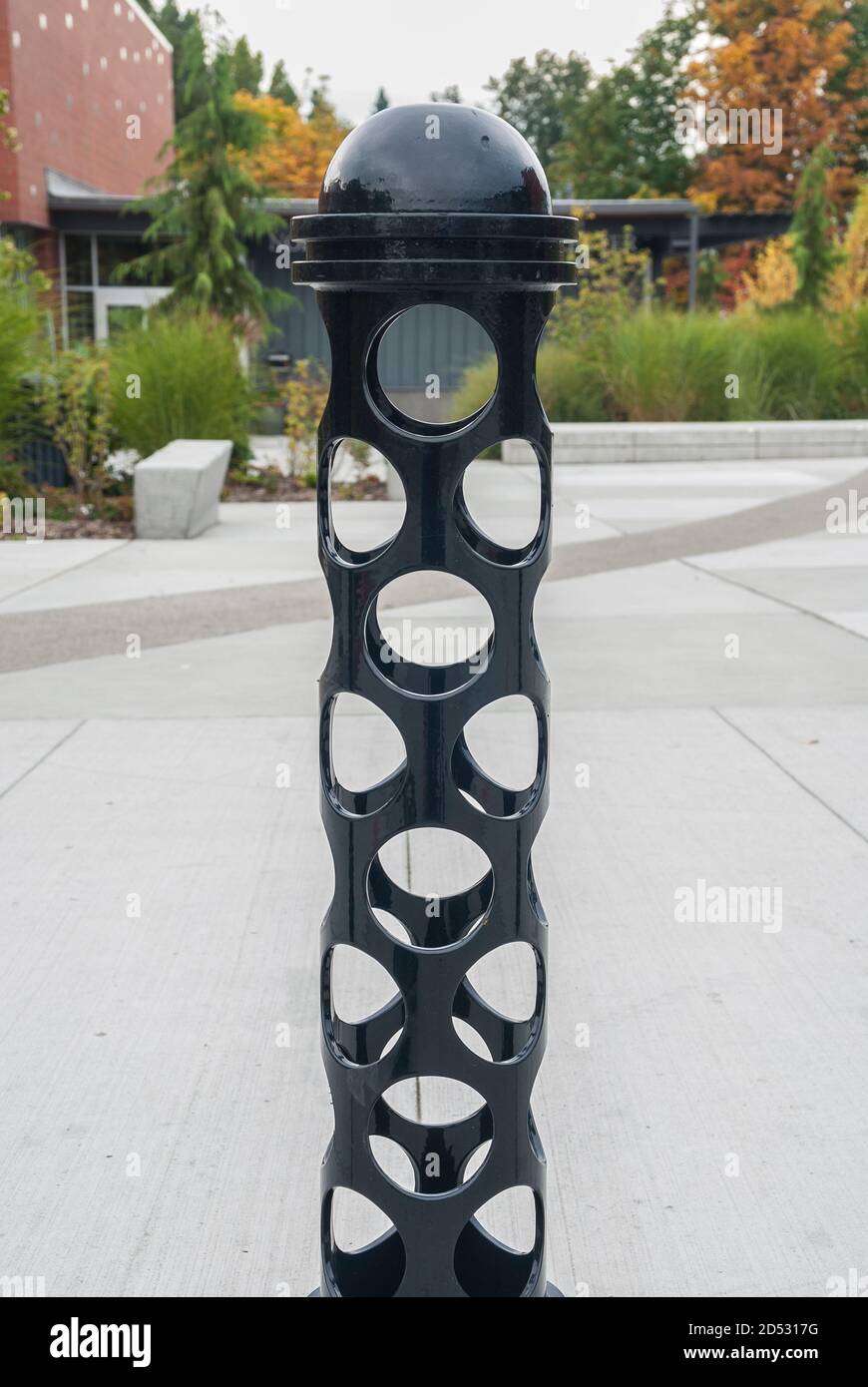 Hollow metal pole hi-res stock photography and images - Alamy