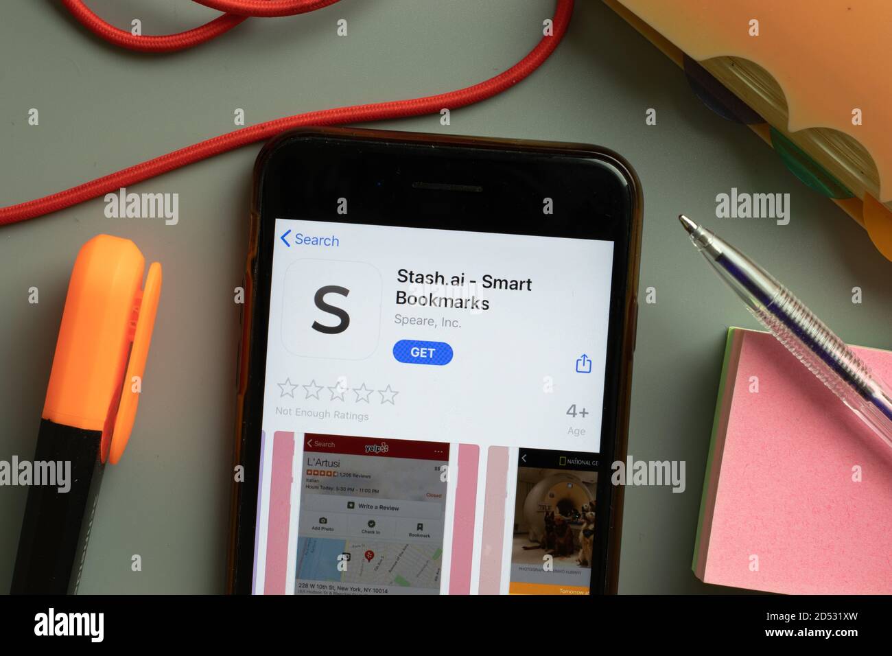 New York, USA - 29 September 2020: Stash.ai Smart Bookmarks mobile app ...