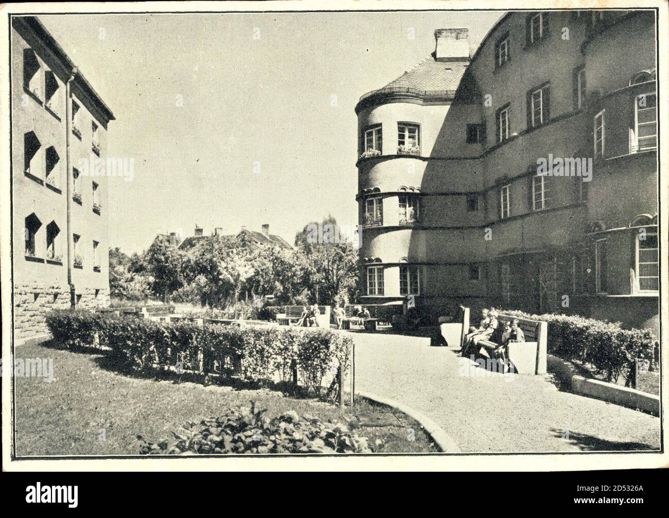 Wien 16 Ottakring, Städtische Wohnhausanlage, Garten | usage worldwide ...