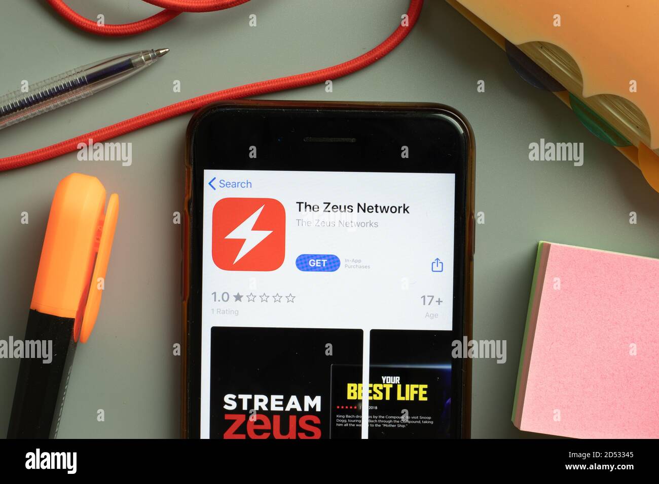 New York, USA - 29 September 2020: The Zeus Network mobile app logo on ...