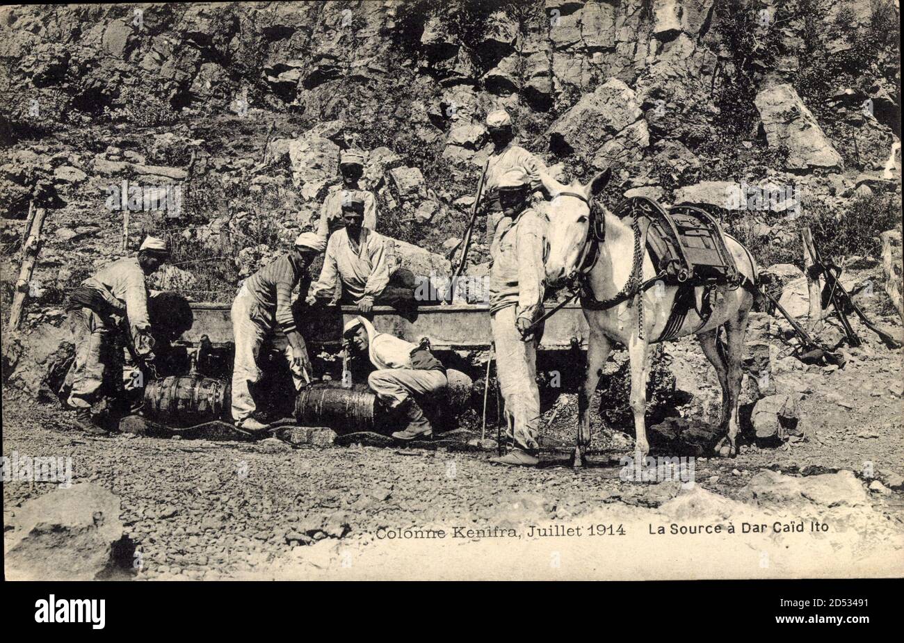 Marokko, La Source a Dar Caid Ito, Colonne Kenifra Juillet 1914, Pferd ... Marokko, La Source a Dar Caid Ito, Colonne Kenifra Juillet 1914, Pferd ...
