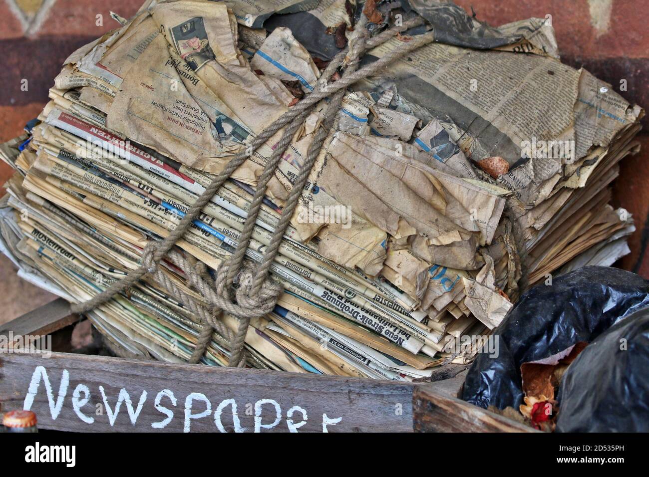 Bundled newspapers hi-res stock photography and images - Alamy