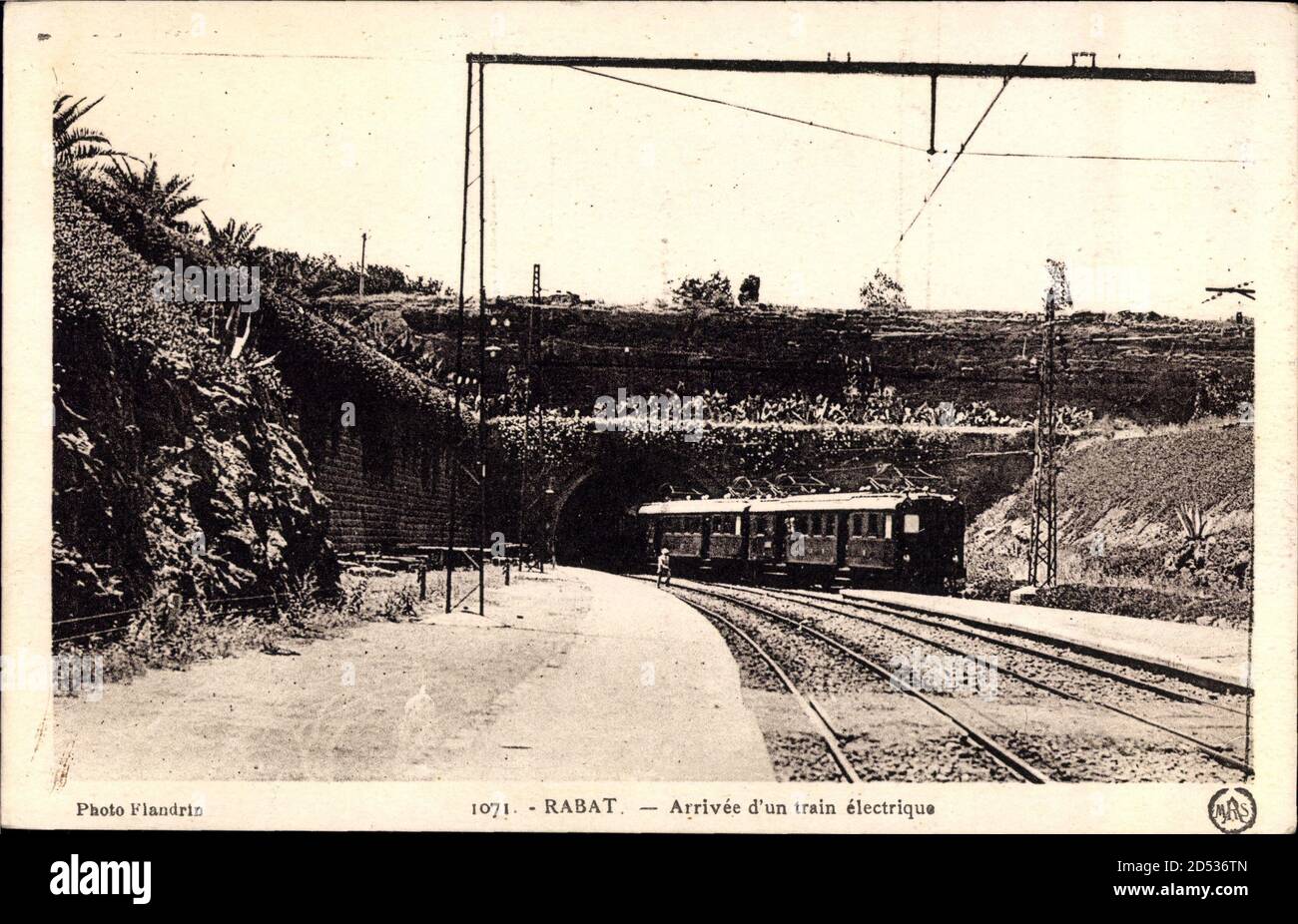 Rabat Marokko, Arrivée d'un train électrique, Eisenbahn | usage ...