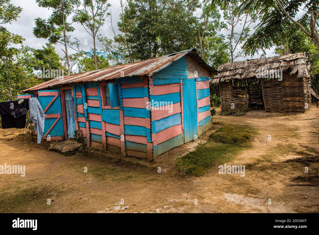 Haiti rural wooden house Stock Photo - Alamy