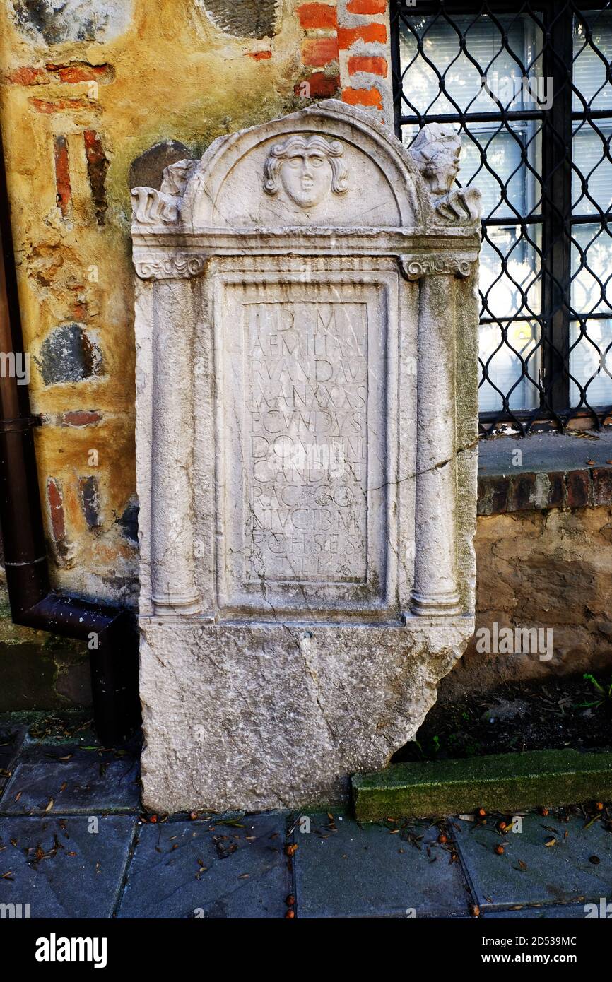 Roman Architecture Details Stock Photo - Alamy