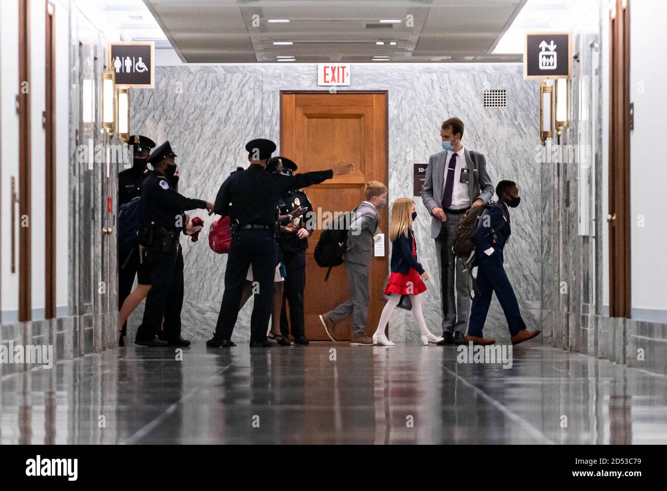 Amy barrett judge and children hi-res stock photography and images - Alamy