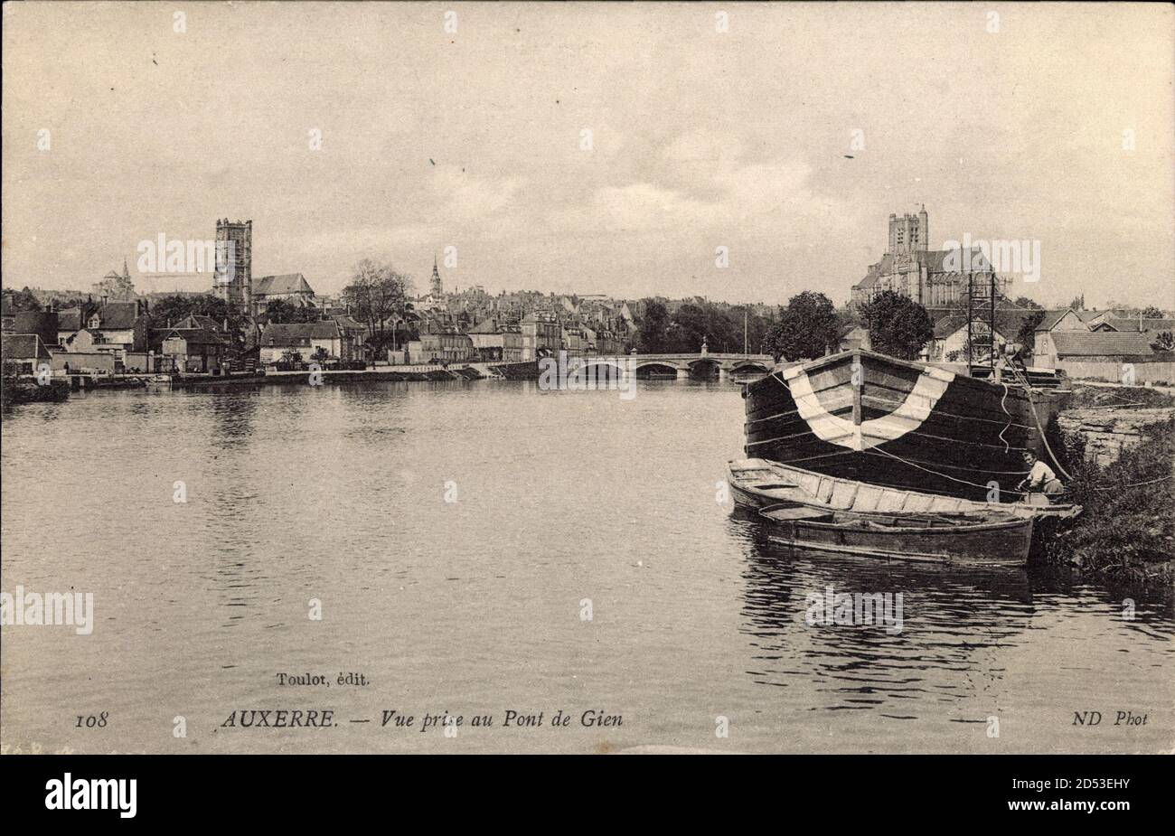 Auxerre Yonne, Vue prise au Pont de Gien, Blick auf die Stadt | usage ...