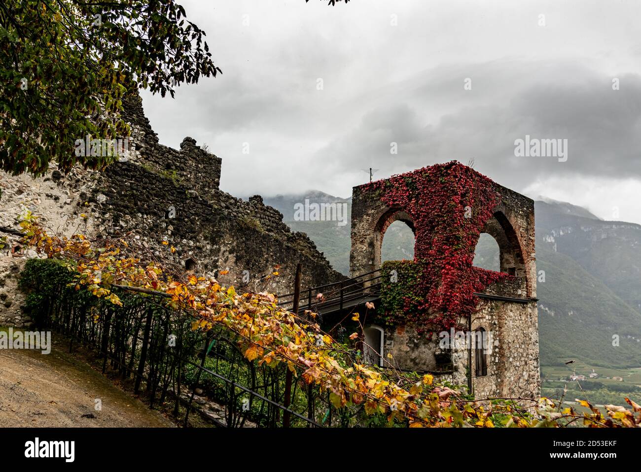Castello di avio hi-res stock photography and images - Alamy