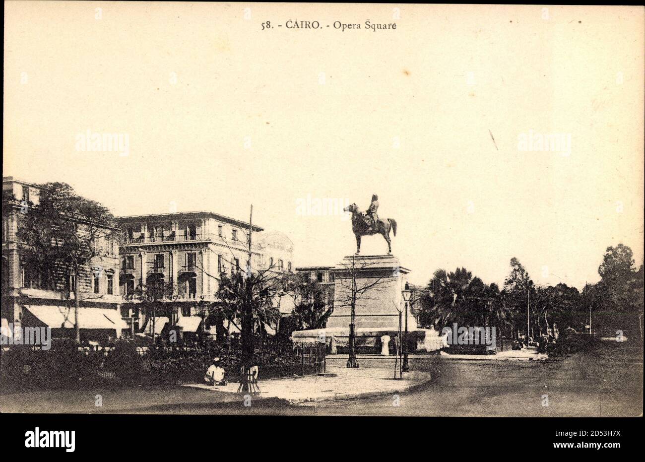 Opera square cairo hi-res stock photography and images - Alamy