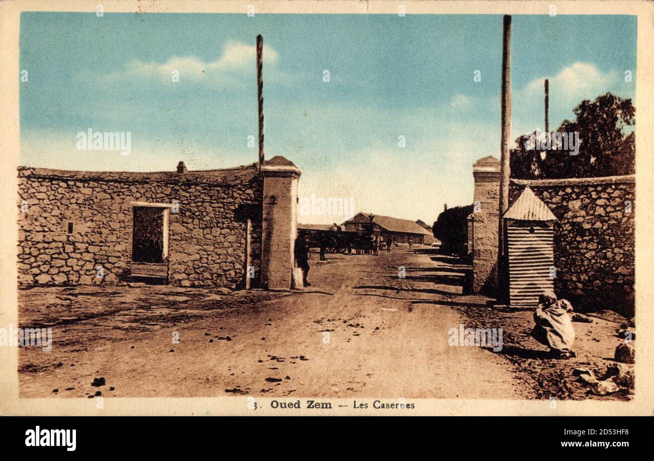 Oued Zem Marokko, Les Casernes, Eingang zu den Kasernen, Mauer | usage ...