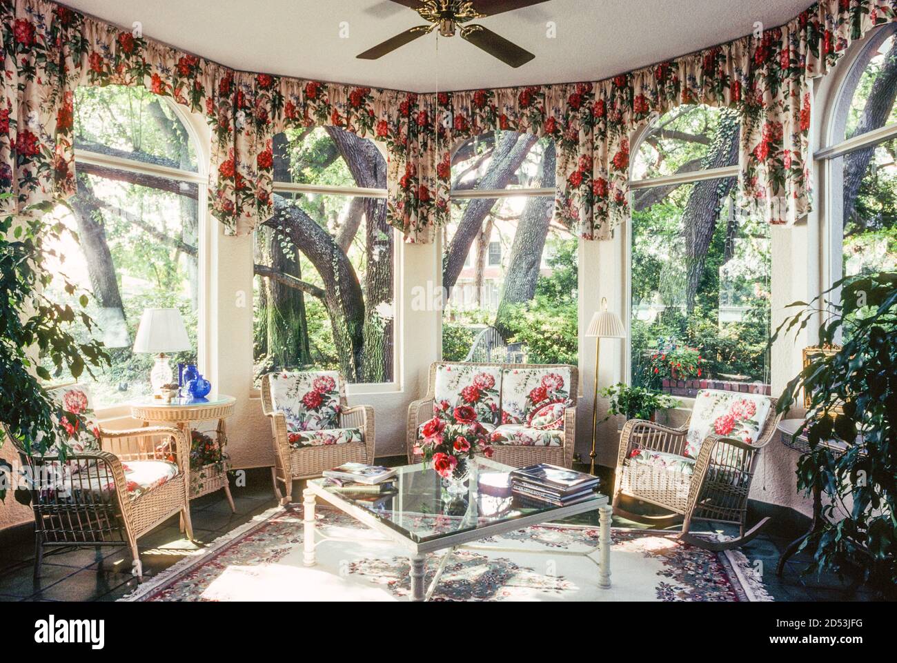 Luxury sunroom hi-res stock photography and images - Alamy