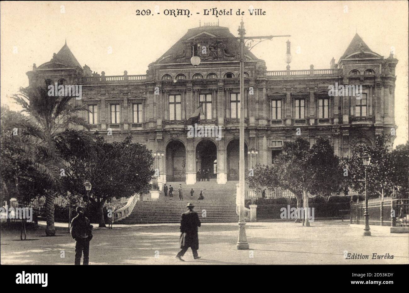 Oran Algerien, LHotel de Ville, Straßenpartie mit Blick auf Rathaus ...