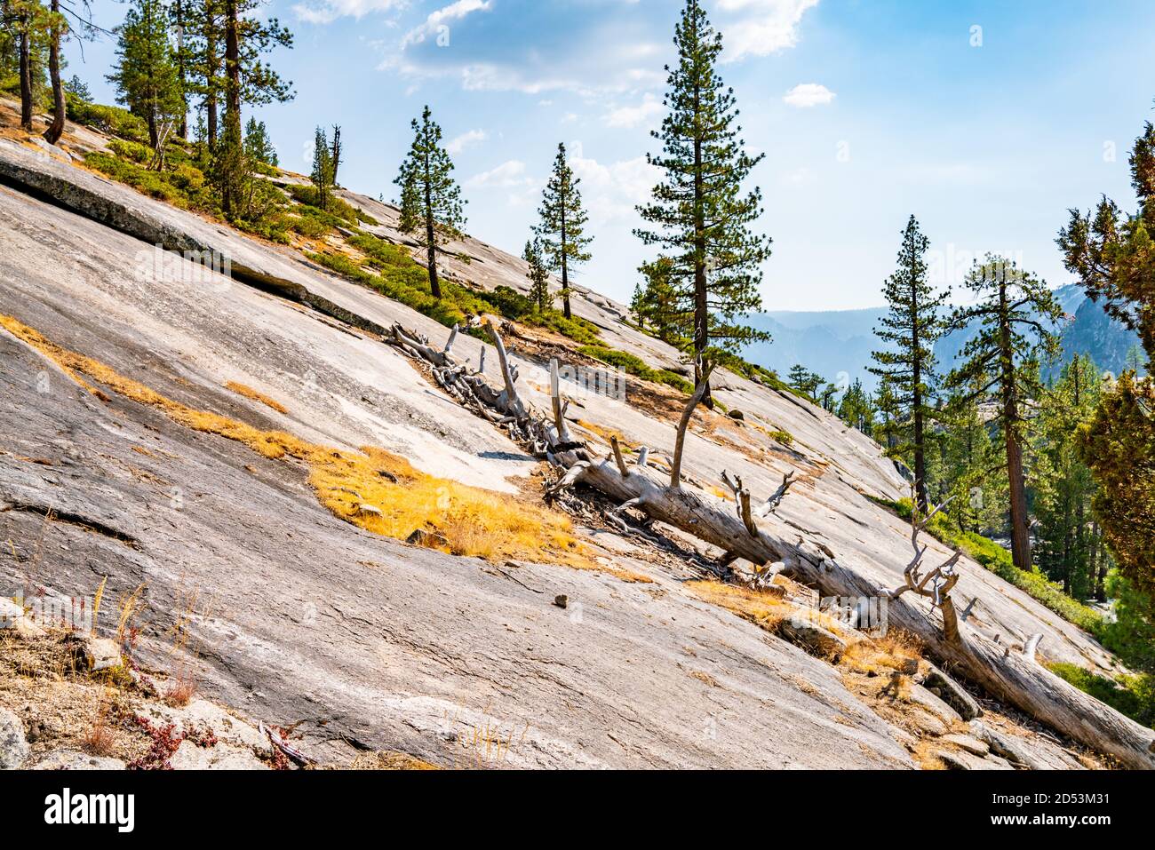 A half dome hi-res stock photography and images - Alamy