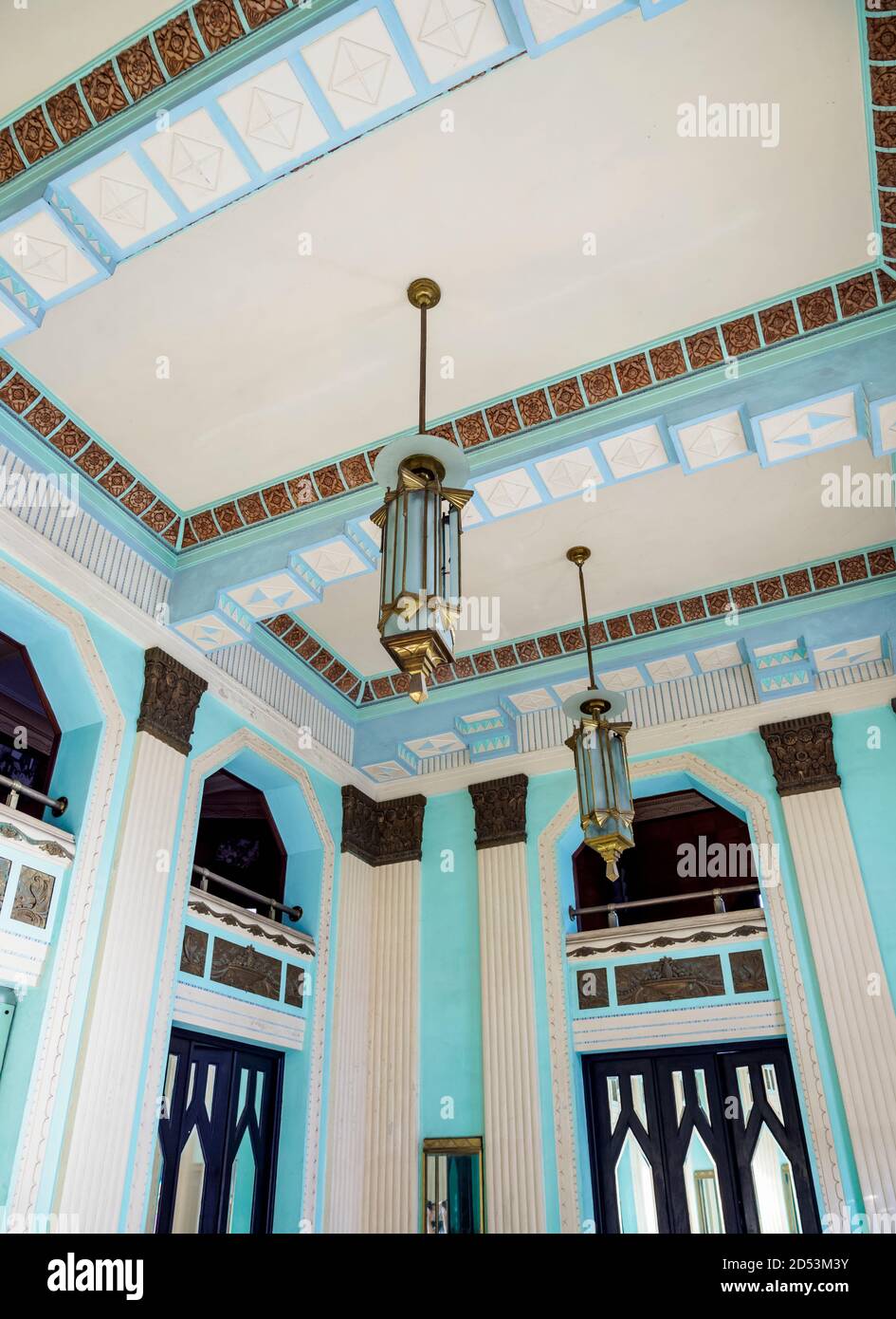 Edificio colonial interior hi-res stock photography and images - Alamy