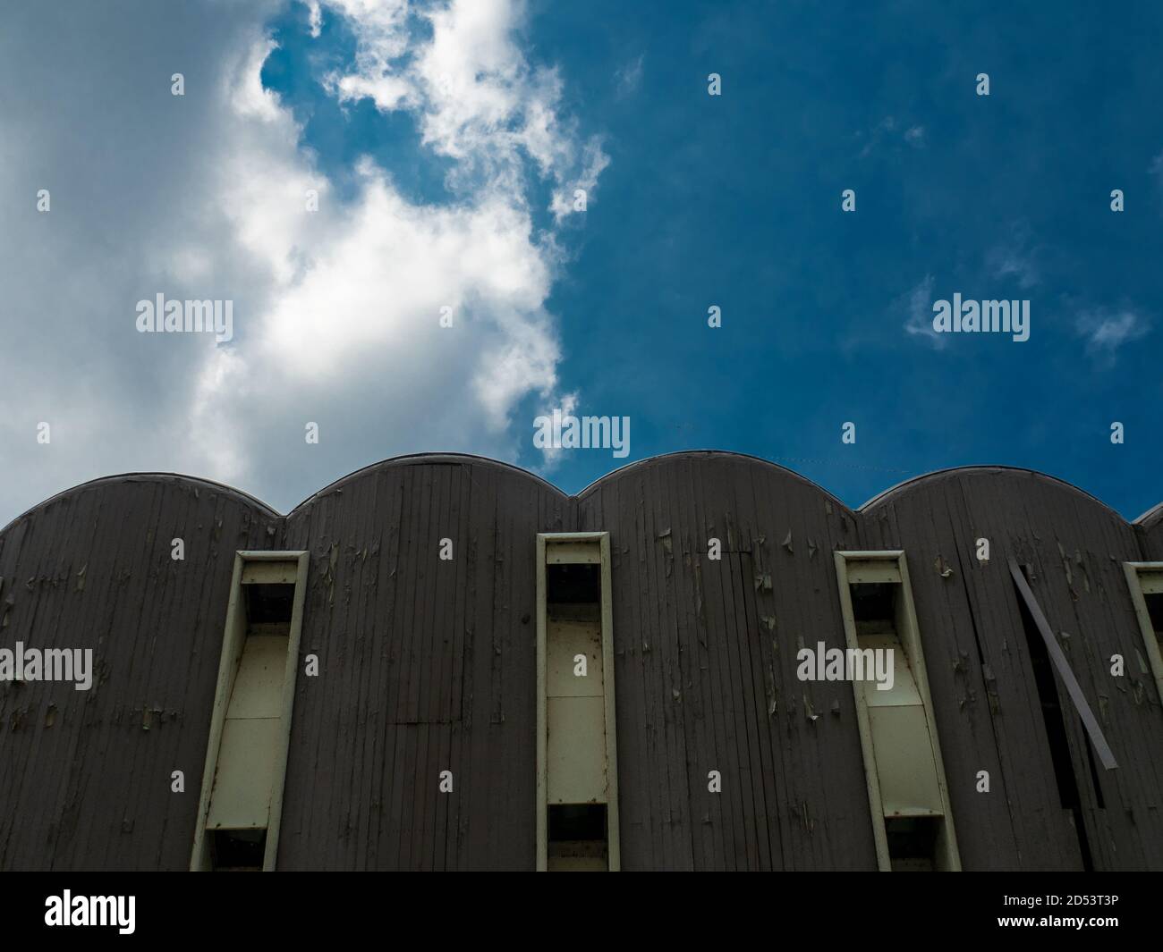 Music Clam Shell Stage Speakers in Disarray Stock Photo - Alamy