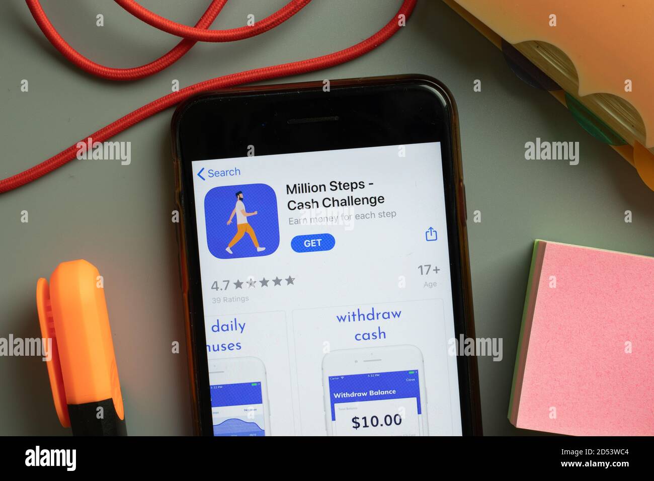 New York, USA - 29 September 2020: Million Steps Cash Challenge mobile ...