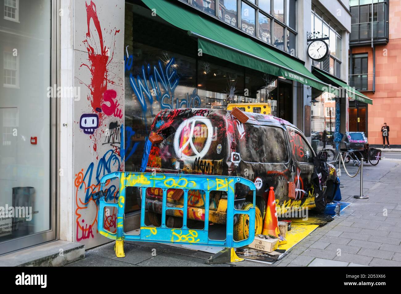 London, UK. 07 October 2020. Art installation of a wrecked car with ...