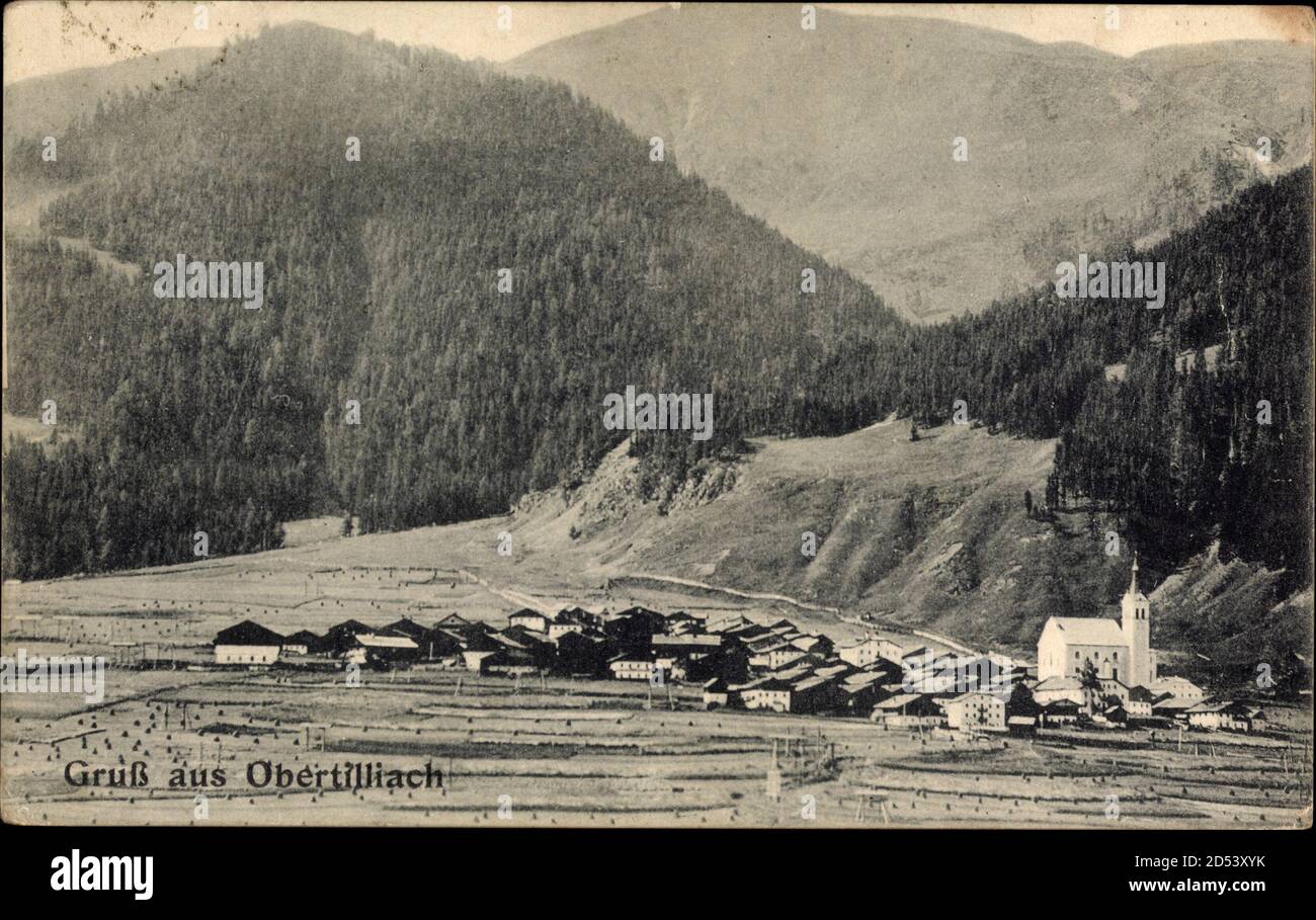 Obertilliach Tirol Österreich, Blick auf den Ort, Berge, Felder, Kirche ...
