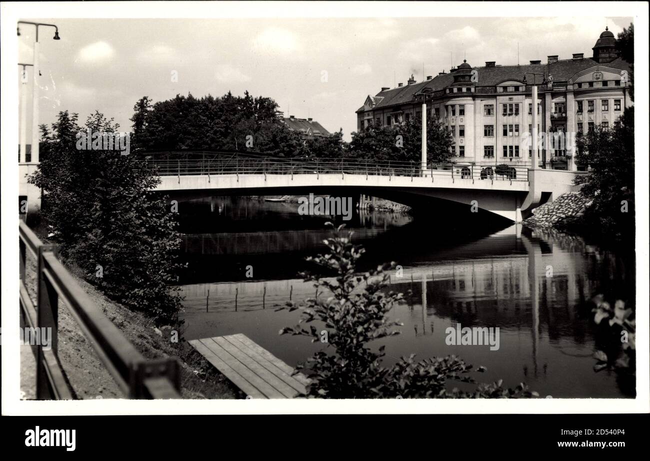 Pardubice Pardubitz Stadt, Partie na Chrudimce, Flusspartie, Brücke ...