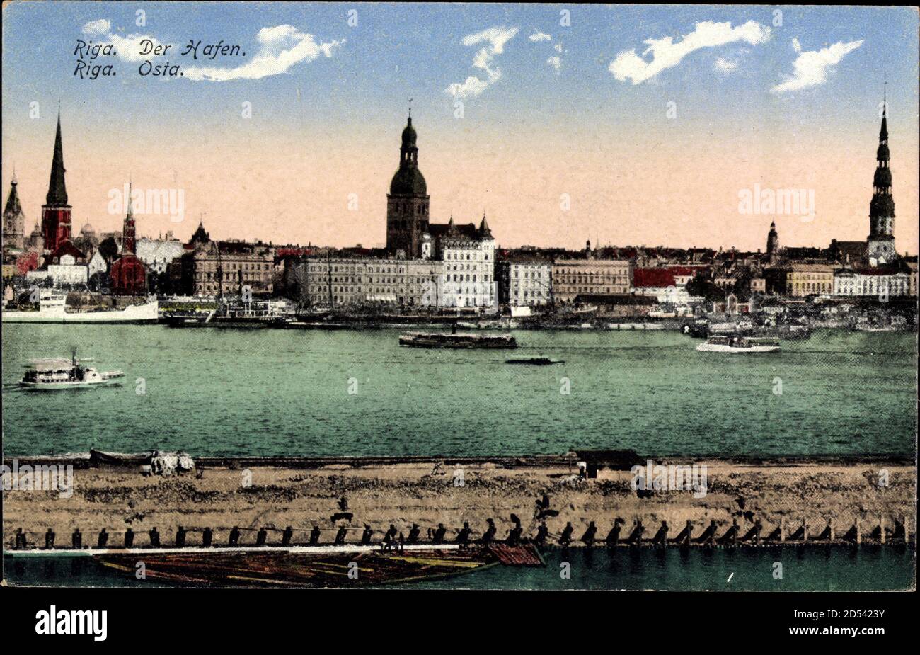 Riga Lettland, Der Hafen, Schiffe, Kirchtürme | usage worldwide Stock ...