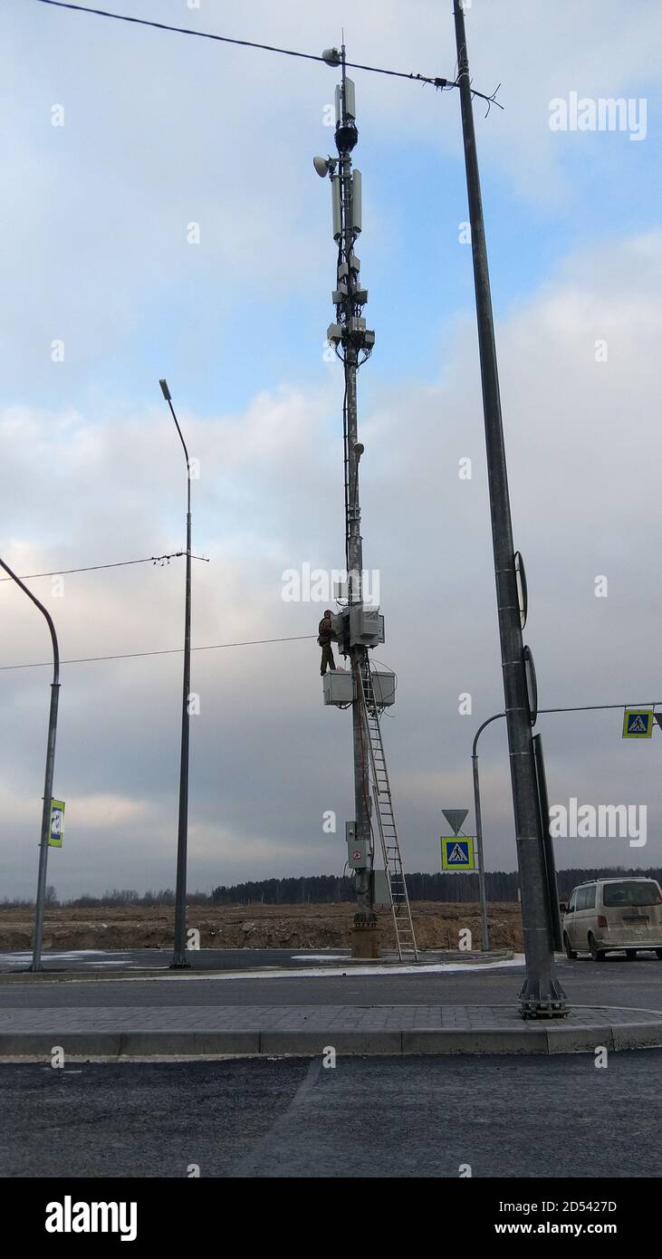 Transmission tower maintenance hi-res stock photography and images - Alamy